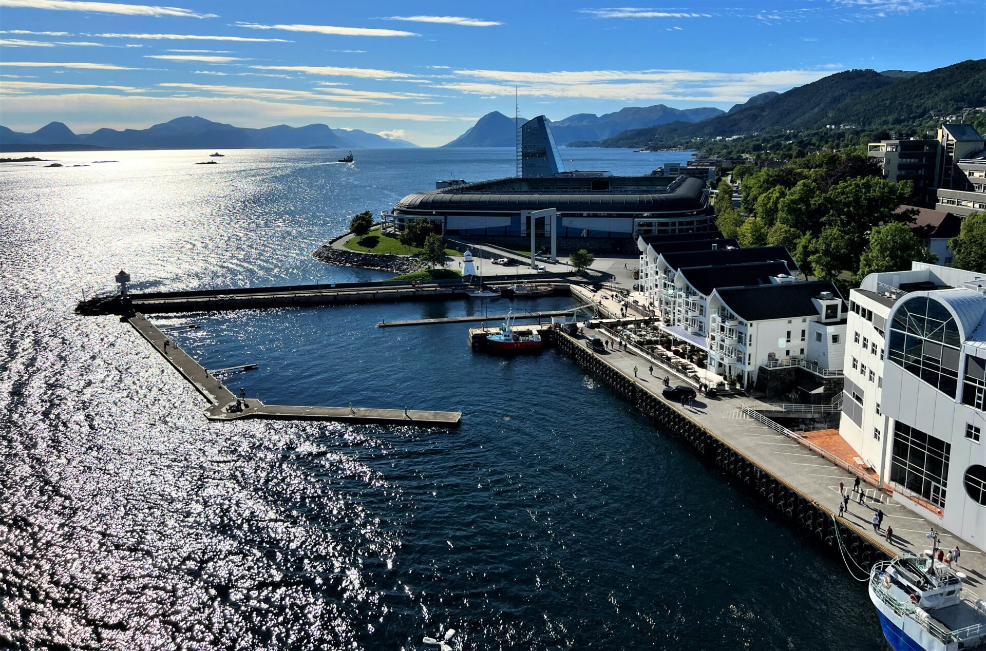 Kreuzfahrt nach Molde: Hafen, Sehenswürdigkeiten & Ausflüge ...